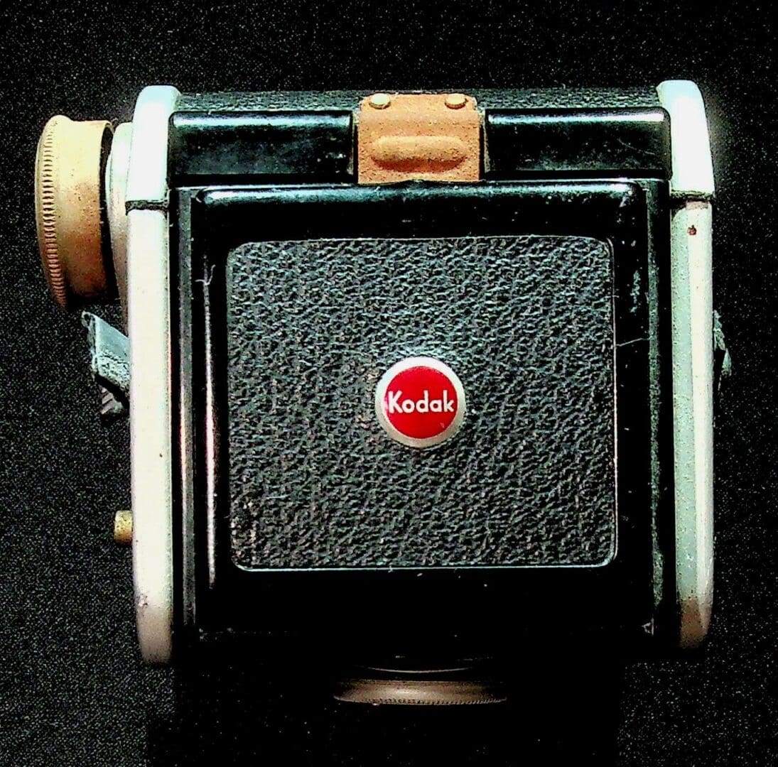 Julius Shulman - Memorabilia: "Vintage Kodak 1950's Hawkeye Camera ...